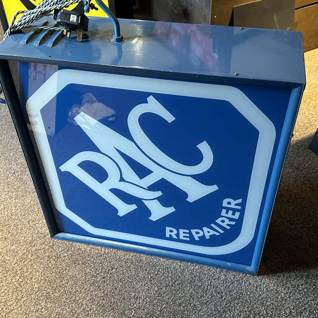 Products – Matts Automobilia