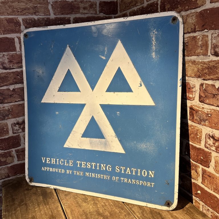 Products – Matts Automobilia